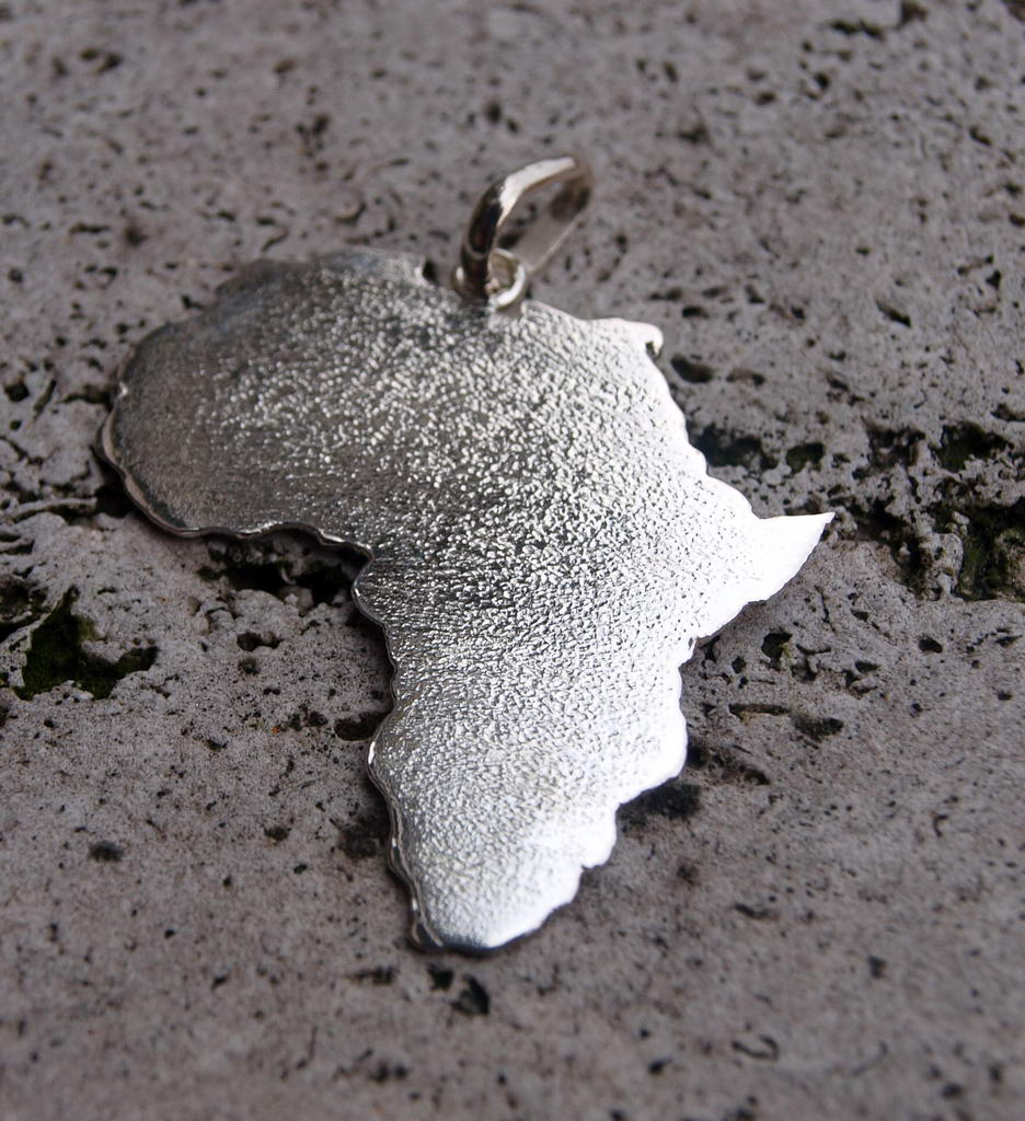 Le Metissage | Ciondolo Africa in argento (cod.PN.AG.10)