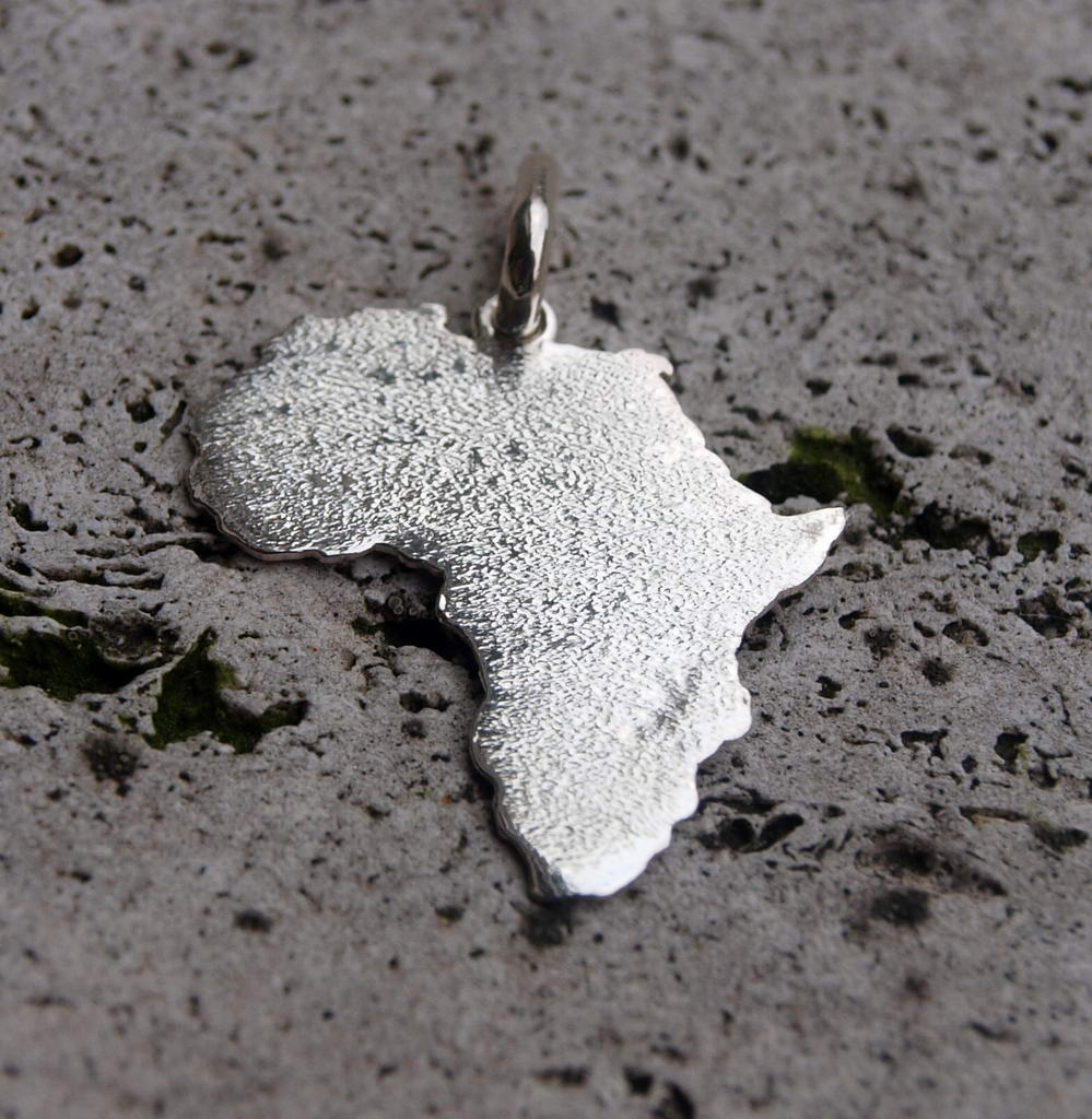 Le Metissage | Ciondolo Africa in argento (cod.PN.AG.12)
